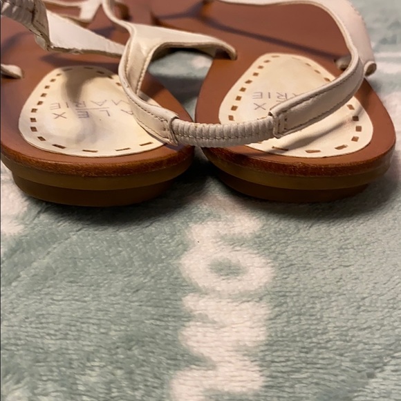 Alex Marie | Shoes | Alex Marie White Flat Thong Sandals | Poshmark